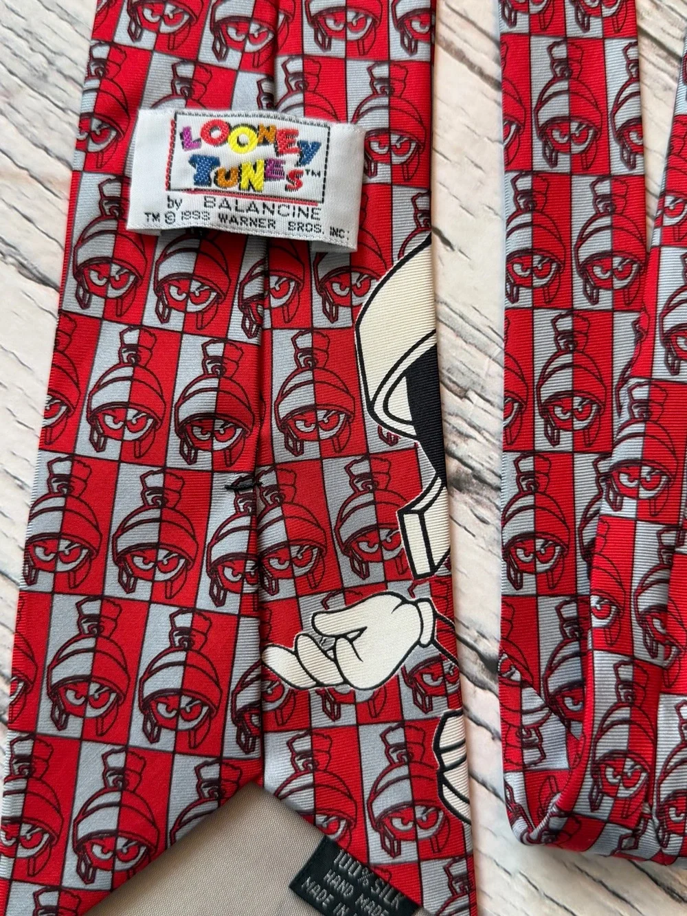 Accessories | 34 Red And Gray Vintage Looney Tunes Marvin The Martian ...